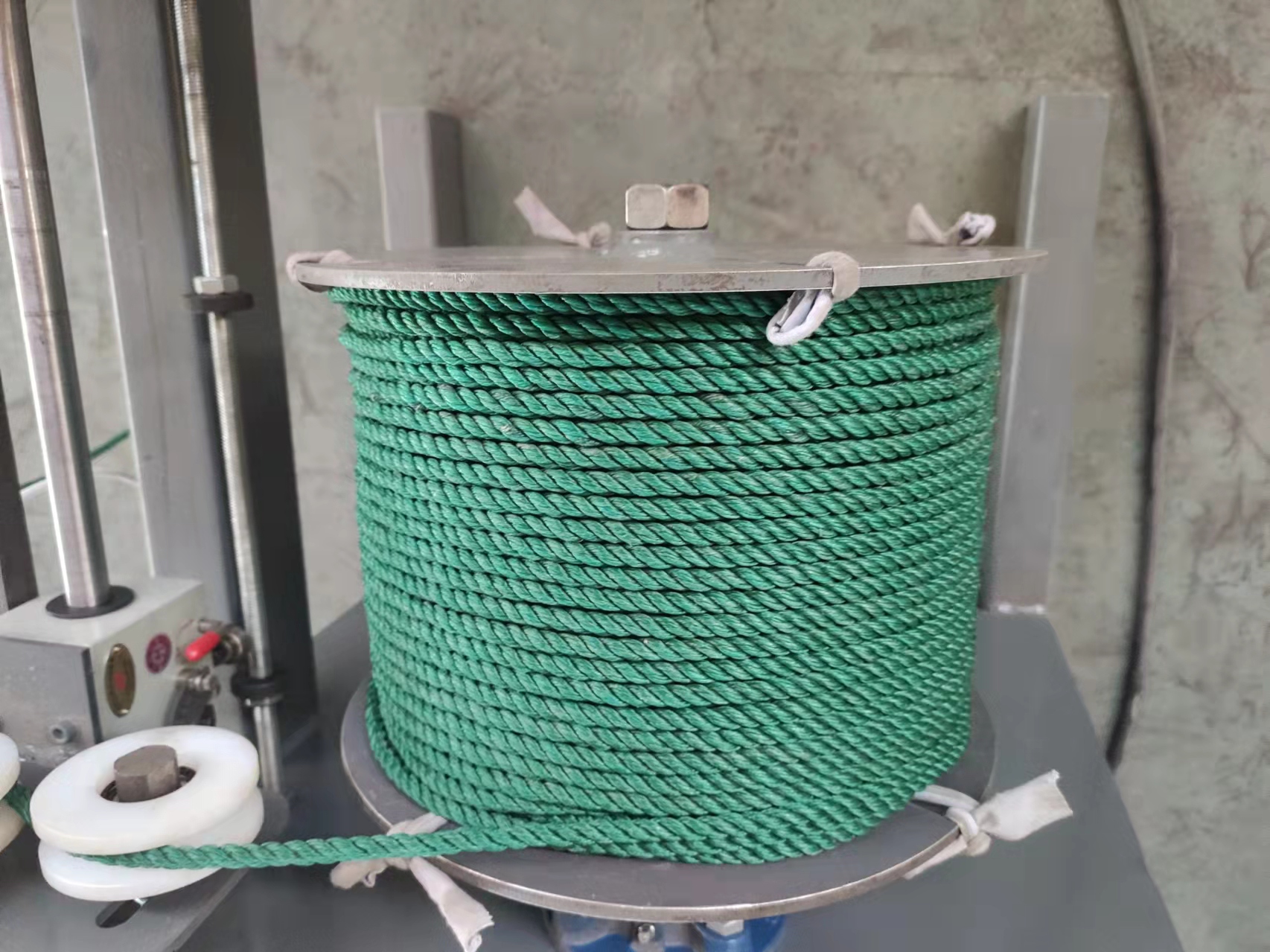 Plastic belt pp pe cotton twisted rope coiler/rope winding machine ...