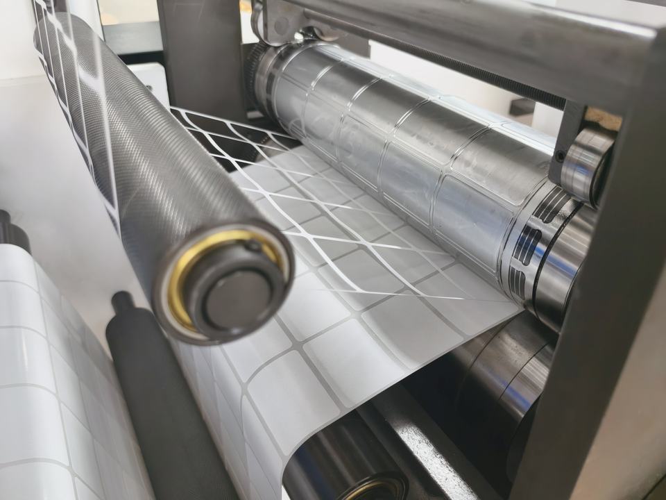 Small Rotary Slitting Die Cutting Machine for Non-Printed Labels