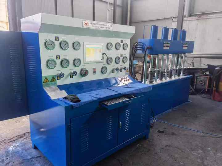 Computer Control Multiple Workbenches Vertical Valve Body Tester