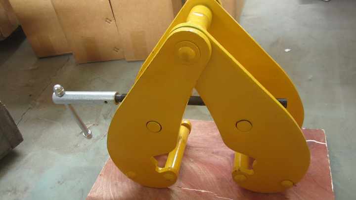 Lifting Beam Clamp for Chain Hoist - Steel Horizontal Clamp