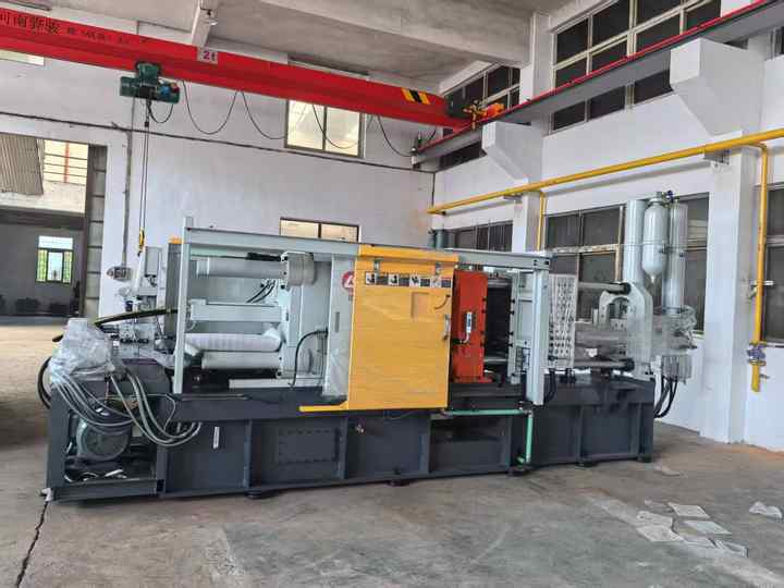Aluminum Injection Molding Die-Casting Machine with Pressure Die ...