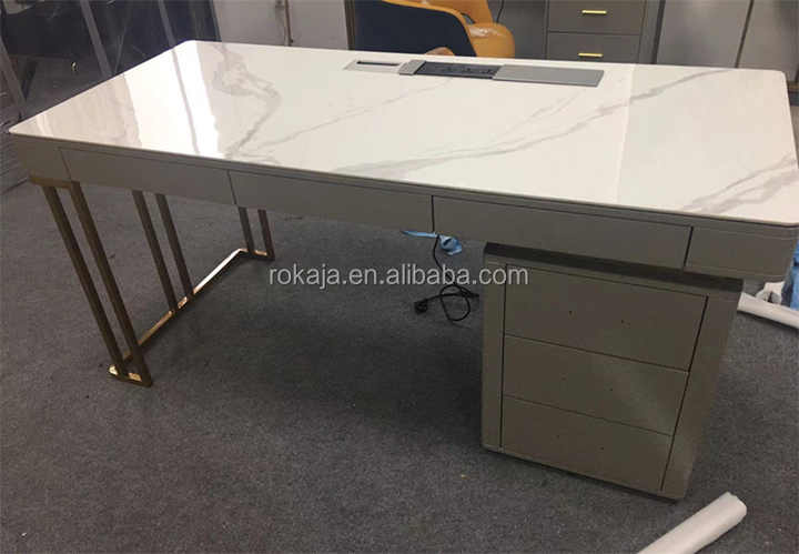 Modern Multifunctional Office Furniture - Stylish & Versatile