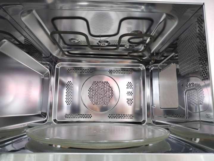 Inbuilt Oven and Microwave Oven - Modern Design & Function