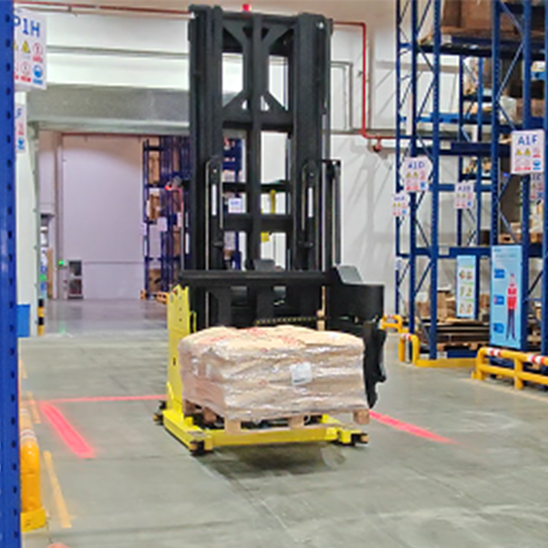 VNA AGV 3 Way 1600KG Forklift AGV AMR Very Narrow Aisle High Position ...