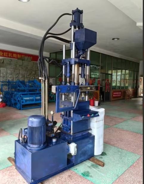 YOVON Vertical Injection Molding Machine PLC Control Motor Gear Bearing ...
