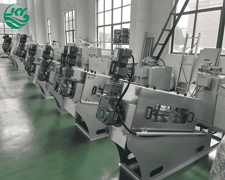Municipal Sewage Plant Snail Stacker Efficient Sludge Thickening ...