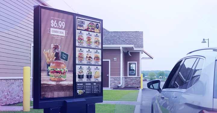 Outdoor Waterproof LCD Display - 3000nits Drive Thru Menu