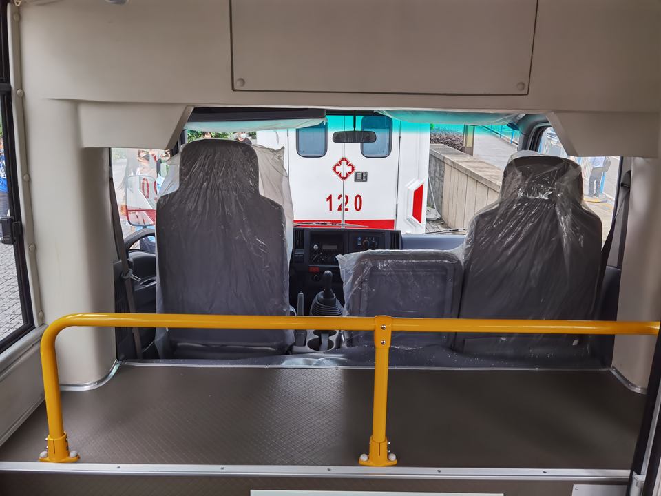 New ISUZU KV100 Shuttle Bus 10-15 Passengers | 3L Diesel Engine ...