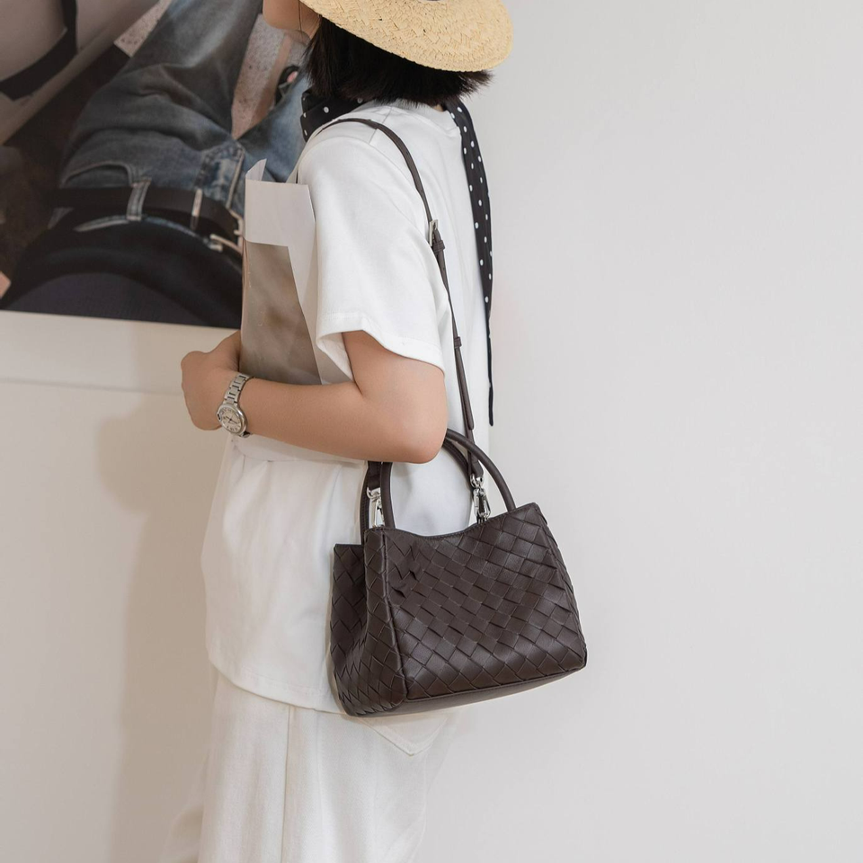 Sheepskin Woven Bags Simple Fashion Hand Woven Women's Handbags ...