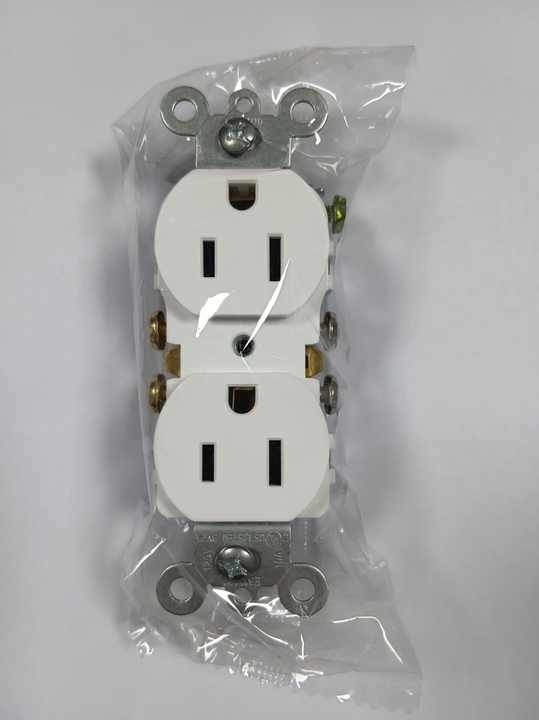 Duplex Receptacle 15A 125V - Reliable Wall Outlet Socket