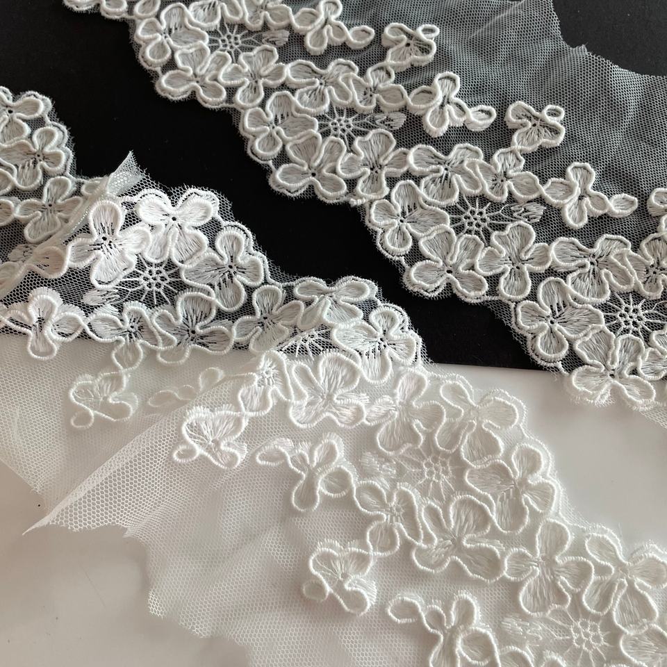 New Fancy Little Flower Pattern Embroidery Lace Trim for Clothes ...