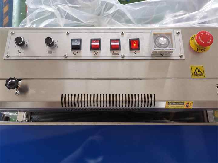 Vertical Nitrogen Gas Flushing Filling Continuous Sealing Machine