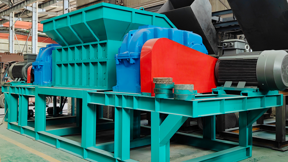 Henan Center Machinery Manufacturing Co., Ltd. - Double Shaft Shredder ...
