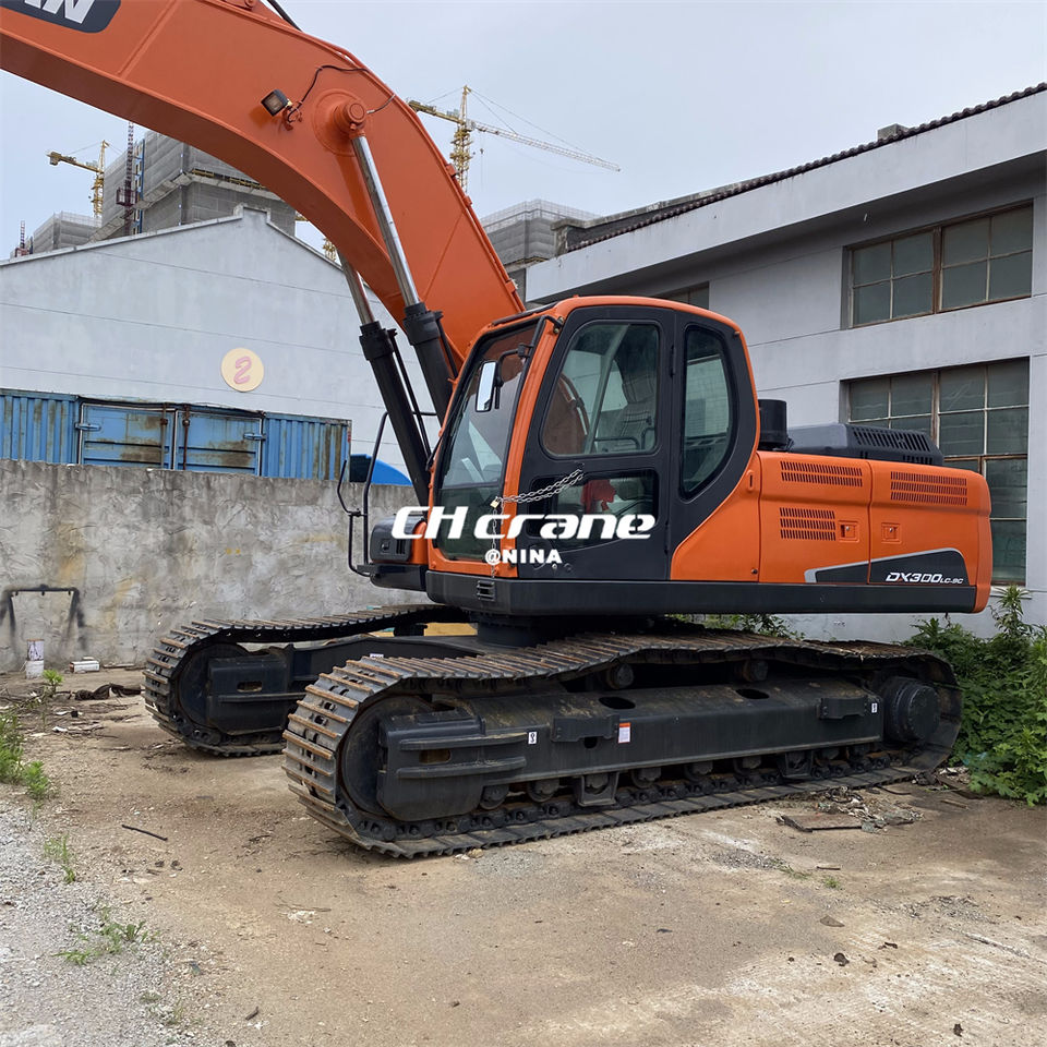 Doosan DX300 Excavator - High Efficiency & Reliable Performance