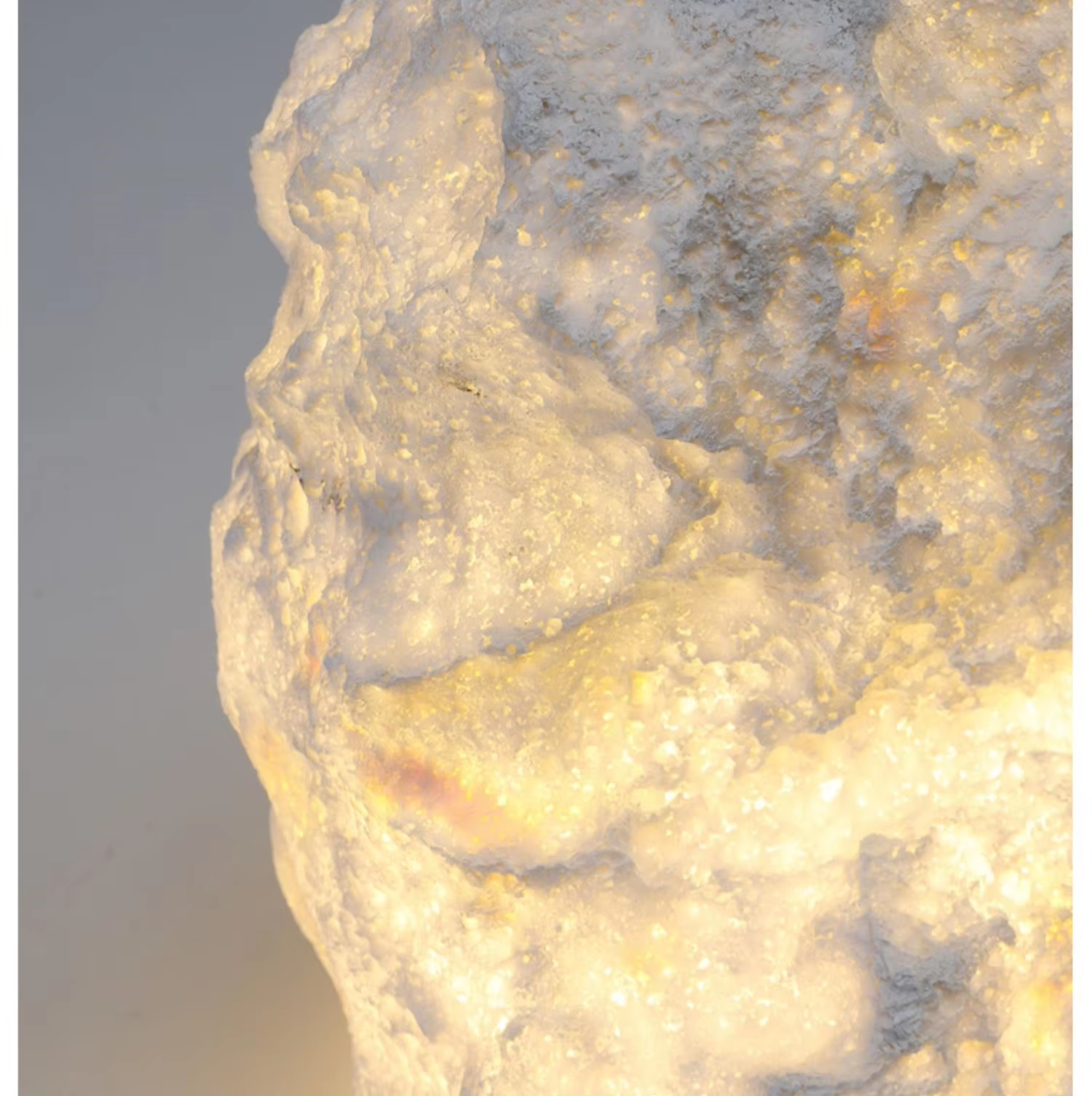 How to Choose the Best Stone Garden Lamp for Outdoor Lighting