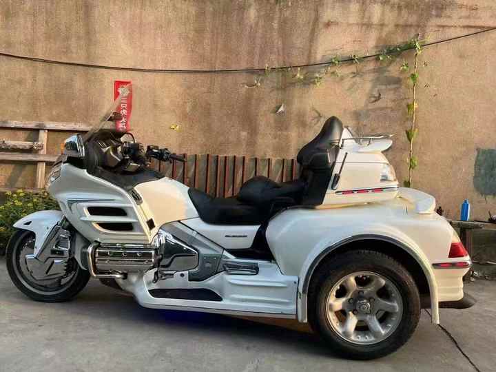Golden Wing Touring Motorcycle 1800CC Large-displacement Six-Cylinder ...