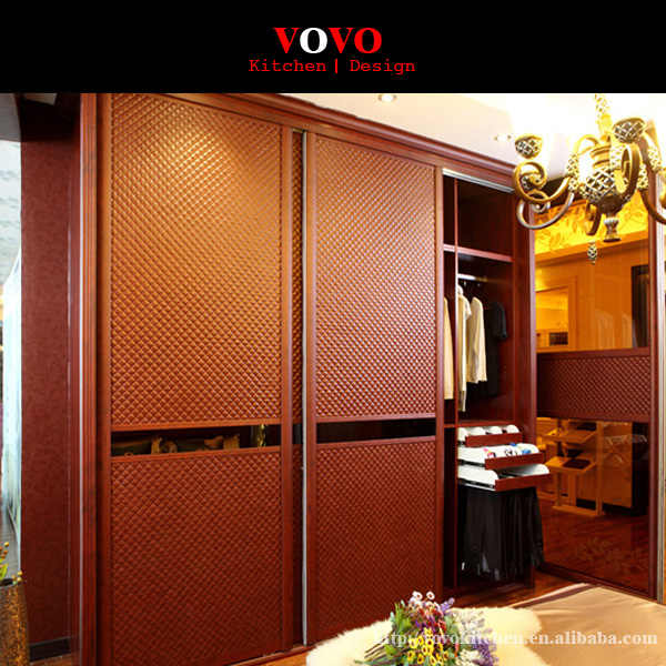 Luxury modern wooden grained's cockpit wardrobe bedroom closet design ...