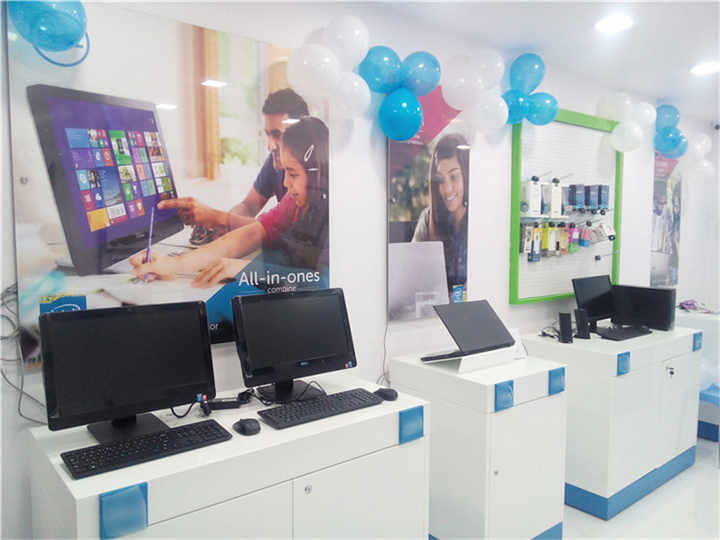 Laptop Showroom Design Retail Store Display Modern Computer Laptop Shop ...