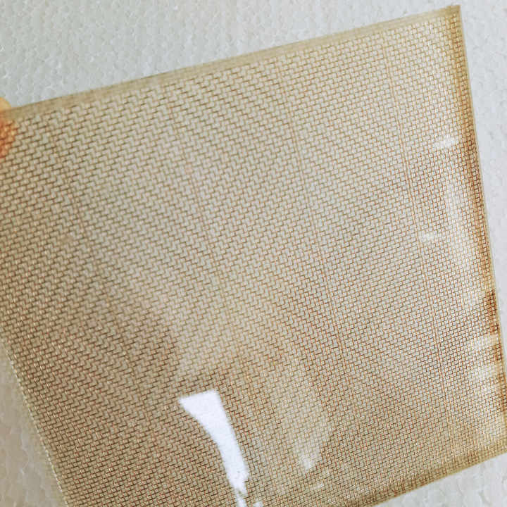 Decorative Sandwich Glass Partitions with Laminated Wire Mesh