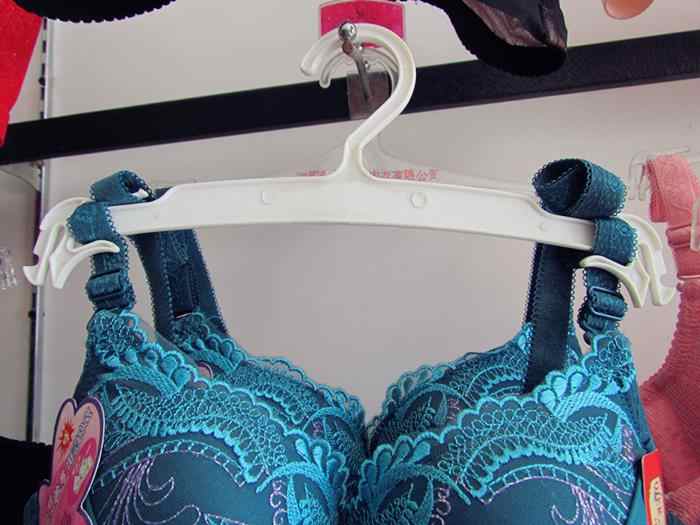 Wholesale plastic clothes bra hanger display women bra clothes hanger Plastic Underwear Hangers Bra Hangers