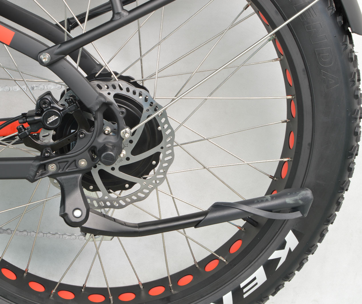 How to Choose the Best Electric Bike DH for Downhill Riding