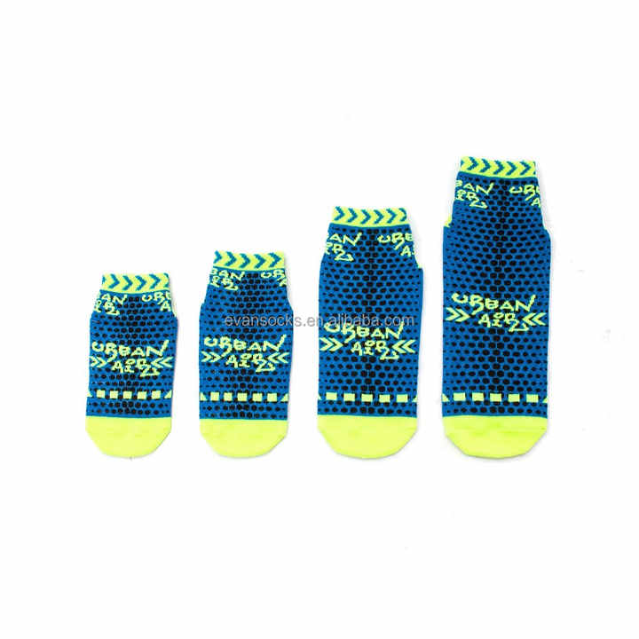 OEM Indoor Custom Cotton Trampoline Anti Slip Grip Socks