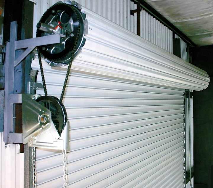 Hand Chain Operated Roller Shutter Door Made in China