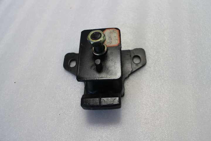 EKKO Auto Accessories Engine Mount for Toyota Hilux Vigo