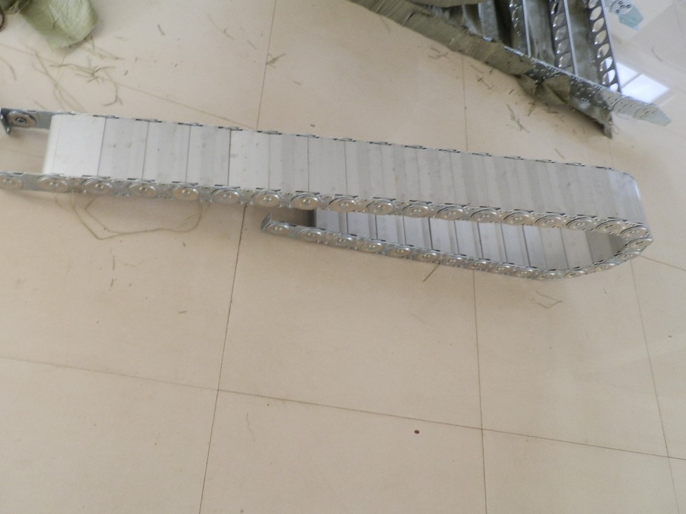 Closed Steel Cable Drag Chains - Flexible, High-Speed