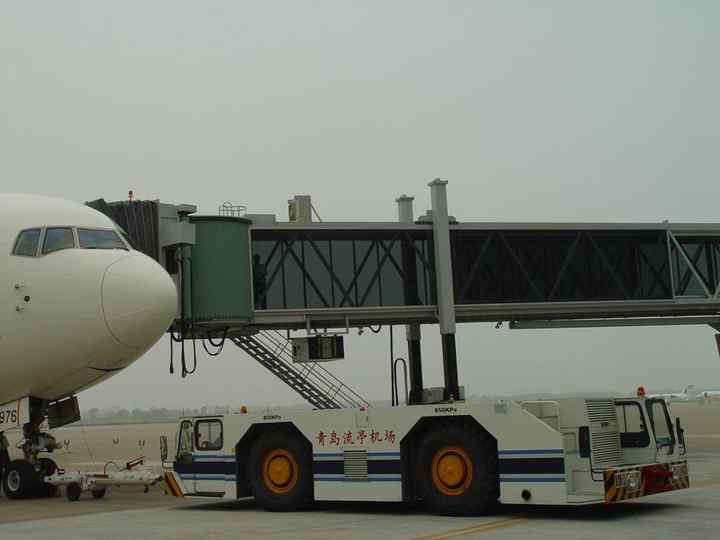 Aviation Airport Tug - Efficient Aircraft Towing Tractors
