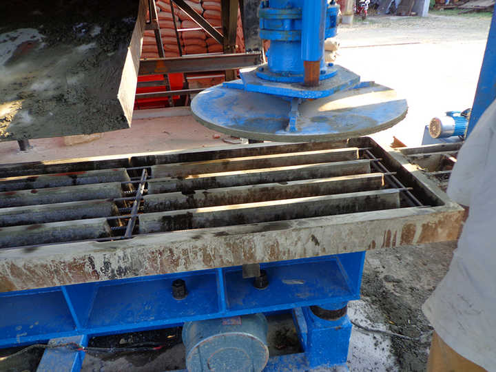 Concrete Slat Machine with 3*1.2m Polishing Mould for Sheep Floor ...