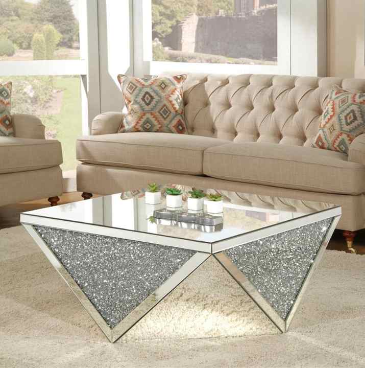 Diamond Shaped Crushed Diamond Mirrored Coffee Table
