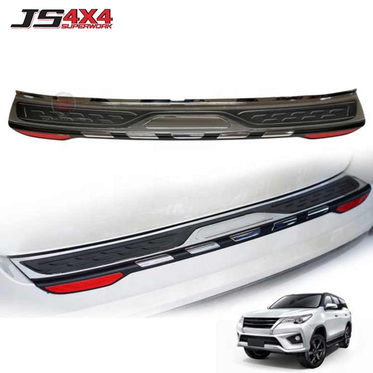 Toyota fortuner rear bumper step guard store