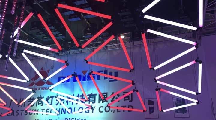 LED 3D Pixel Tube Kinetic Winches Triangle Lifting Tube Light