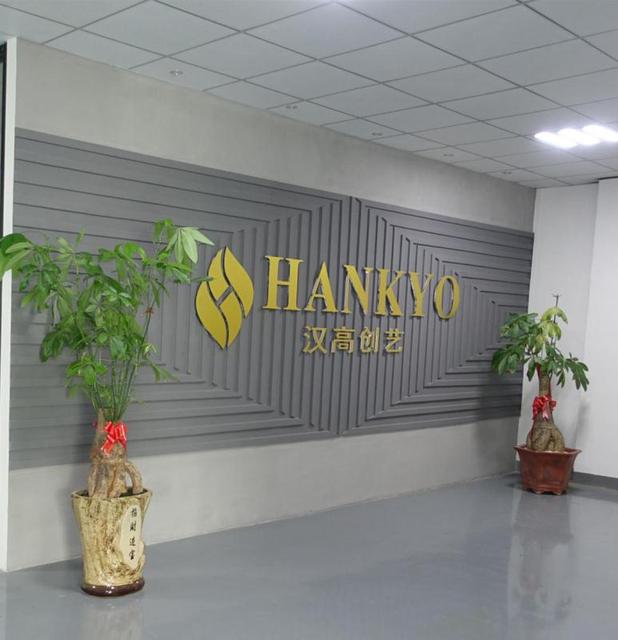 Buy Robin Bird Statues & Garden Decor | Premium Resin Craft Designs