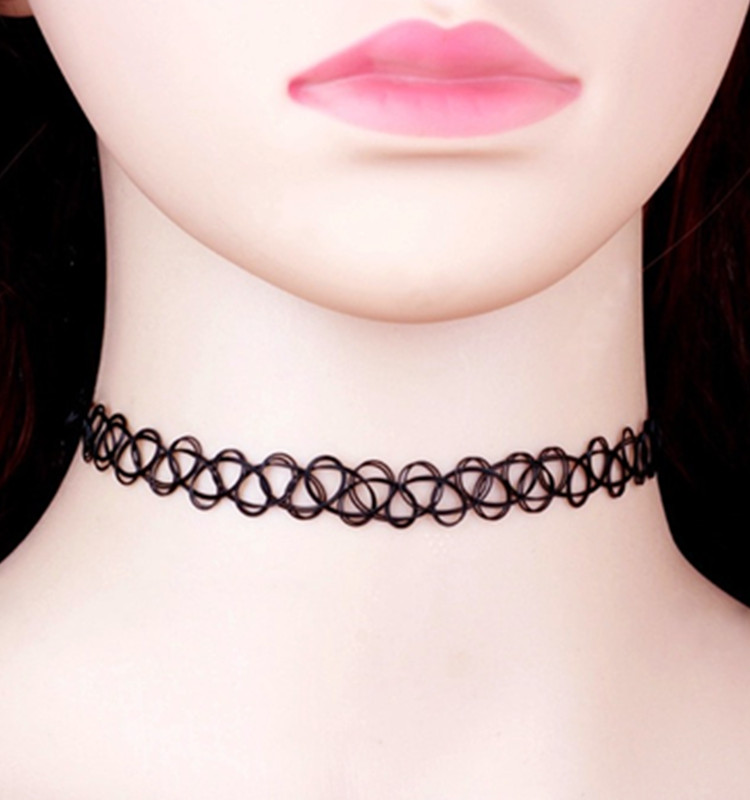 Plastic Chokers - Stylish and Durable Jewelry for All Ages