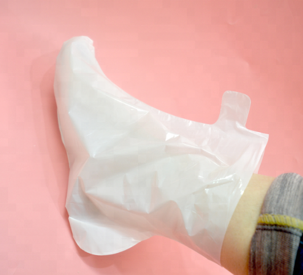 CPE White Plastic Disposable Foot Socks for Pedicure Wax Bag