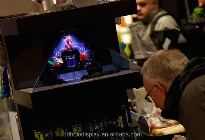 3 Side Display 3D Hologram Showcase - Holographic Advertising Player