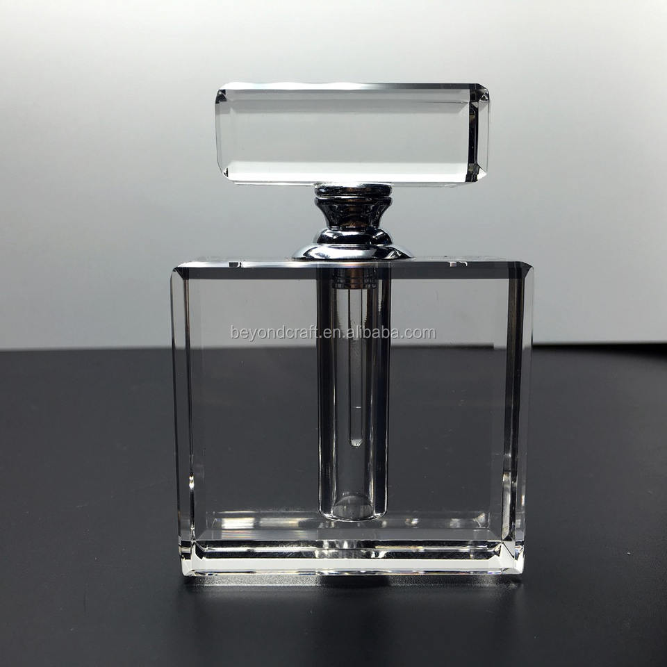 Customize Square Shape Crystal Perfume Bottle for Weddings