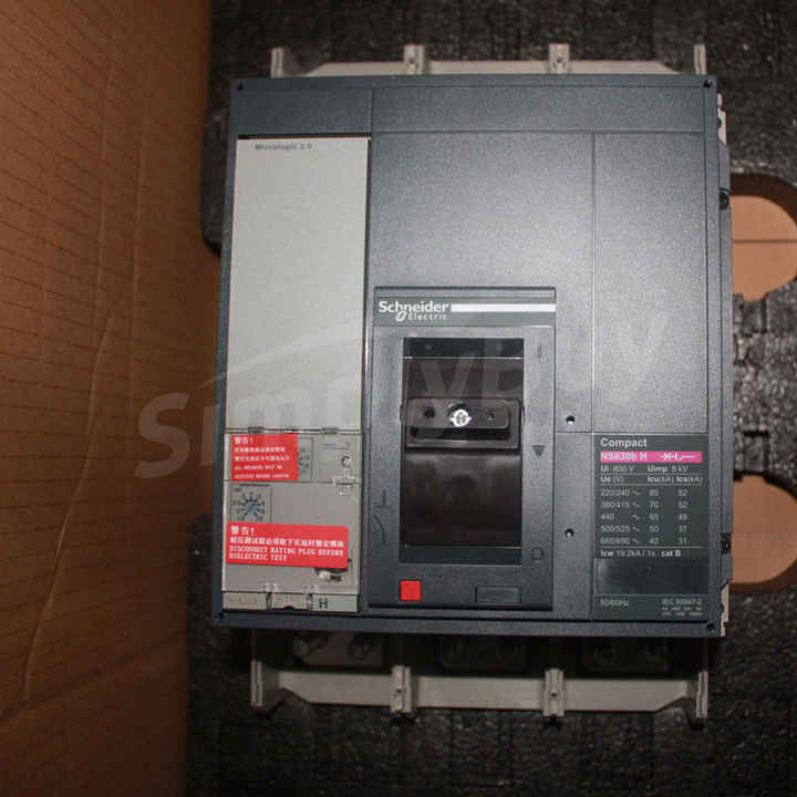 S-chneider Molded Case Circuit Breaker - Compact NS800N