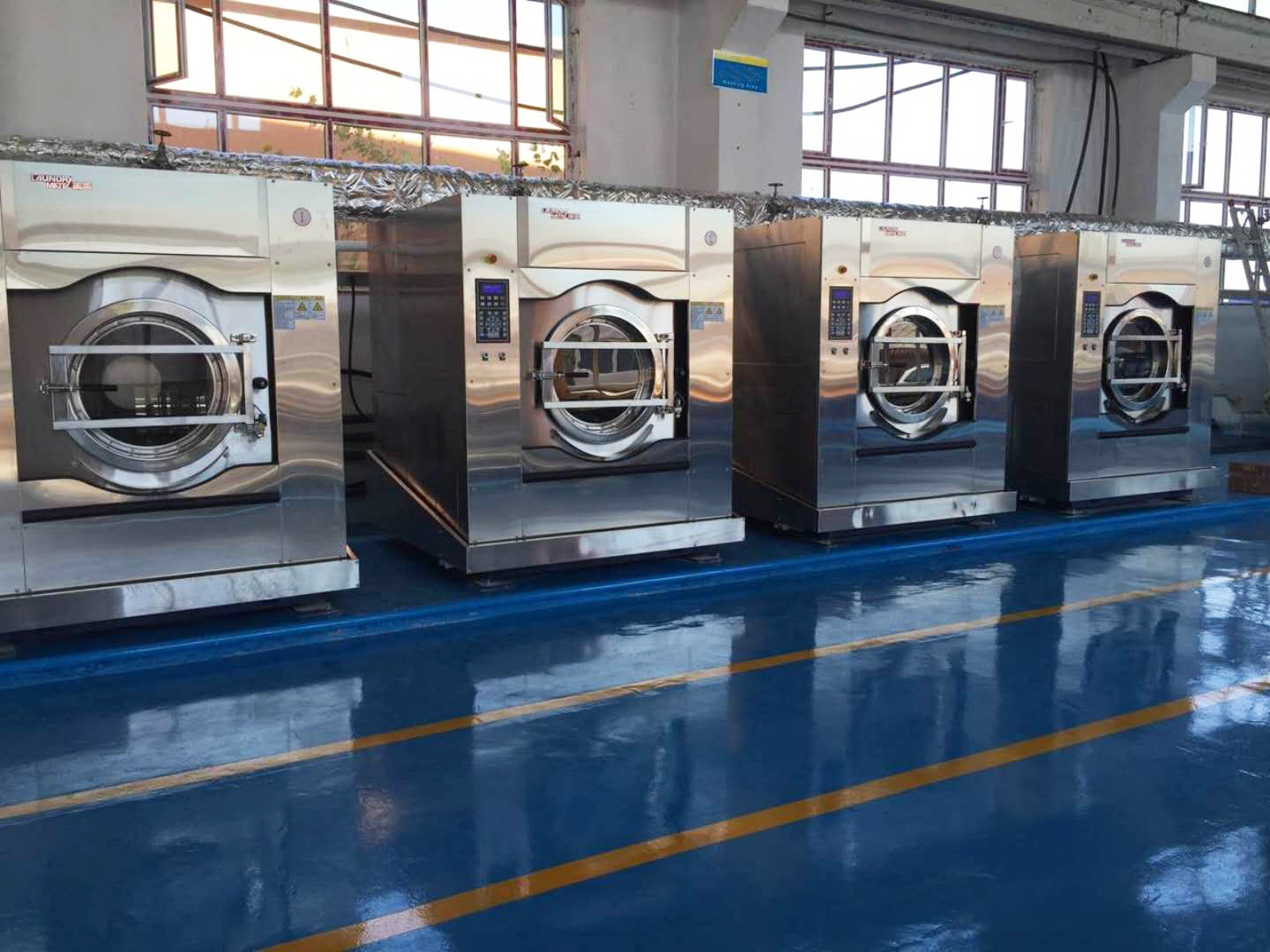Smart Laundry Solutions - Efficient Automatic Ironing Machines