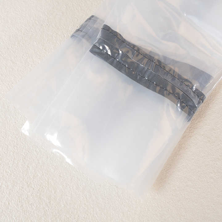C Form L Shape Plastic Folding Zipper Door for Dust Protection