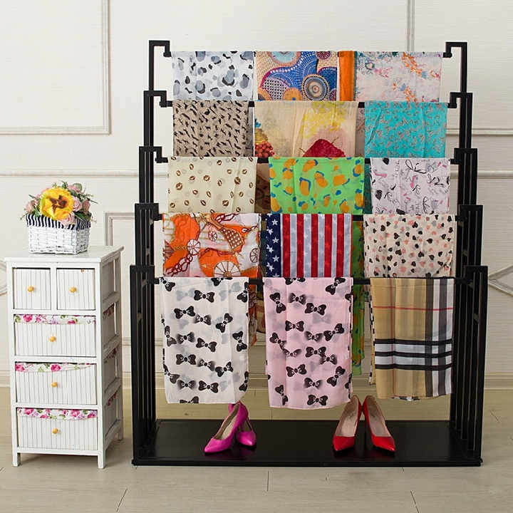 Custom Metal Hanging Rug Blanket Display Stand Rack For Sale| Alibaba.com