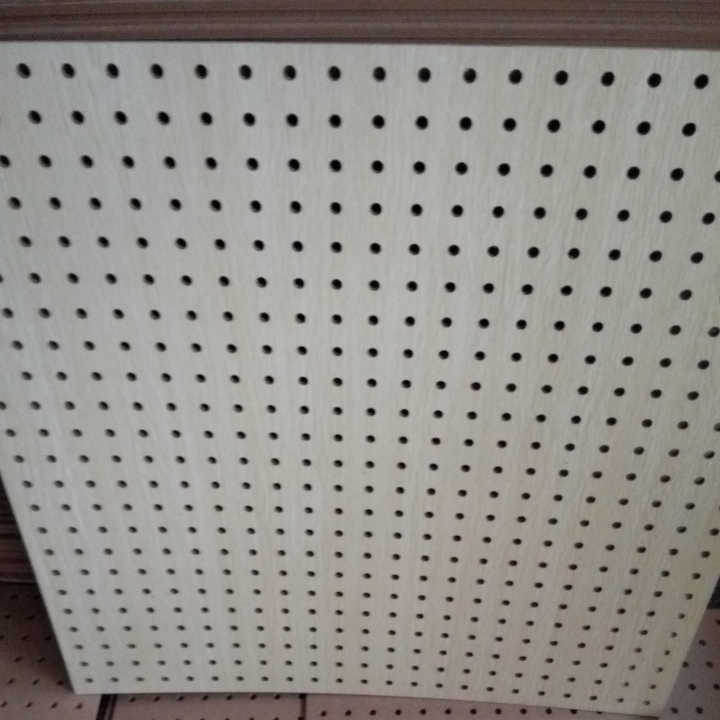 Tablero Perforado MDF de 5mm para Aplicaciones Interiores y Comerciales