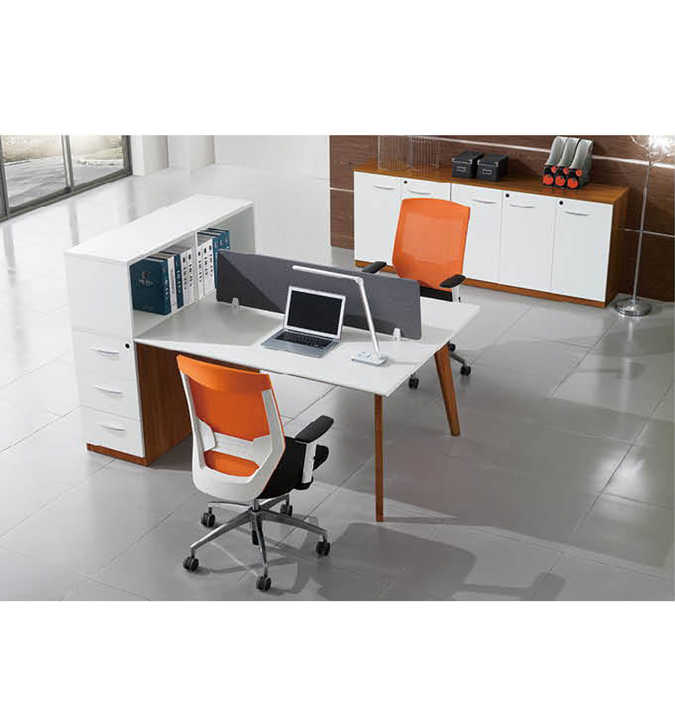 Modern 3-Seater Computer Desk - Versatile Office Workstation