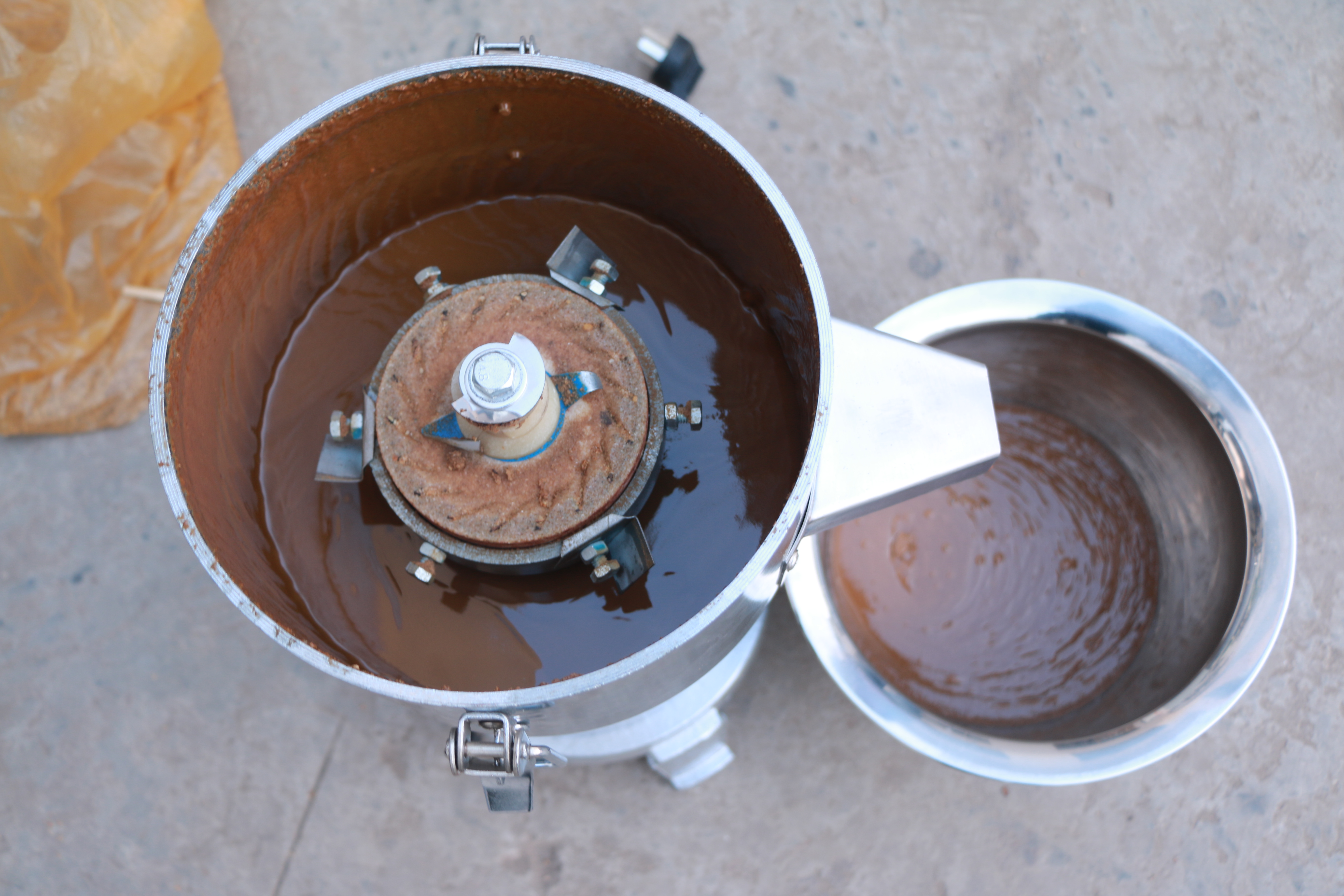 Fruit Jam Grinding Machines - Efficient & Durable Solutions