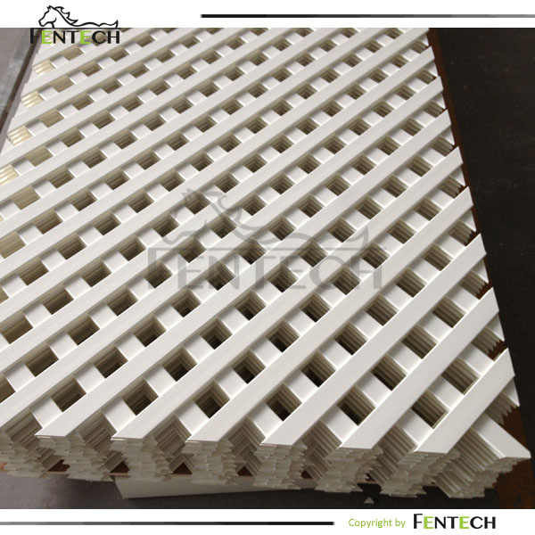 Vinyl Lattice Sheet 4ftx8ft - Durable and Versatile Fencing