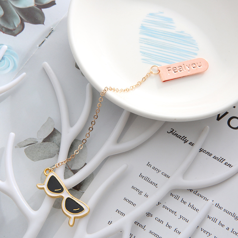 Low Price Korean Bookmark Affordable Magnetic Folding | Alibaba.com