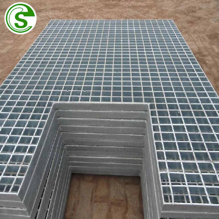 Industrial Ditch Drain Covers - Heavy Galvanized Gratings