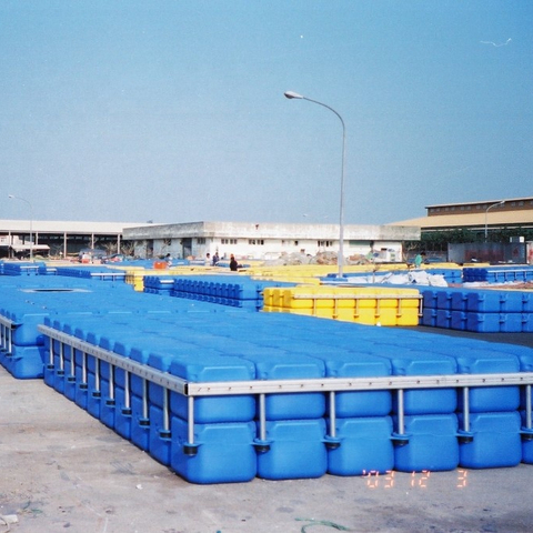 Floating Breakwater Design - Durable Plastic Solutions
